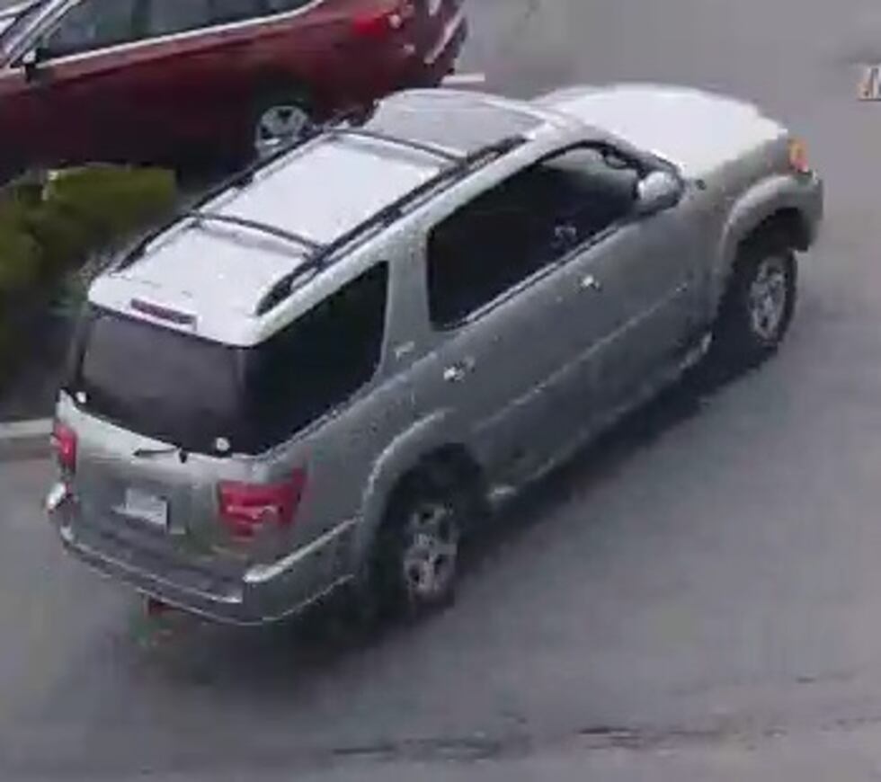 Pittsfield Police asking for public’s help in identifying 2 suspects Pittsfield Police asking for public’s help in identifying 2 suspects